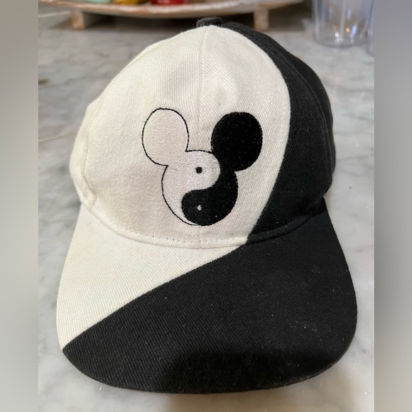 Disney | Accessories | Vintage Mickey Peace Sign Hat | Poshmark